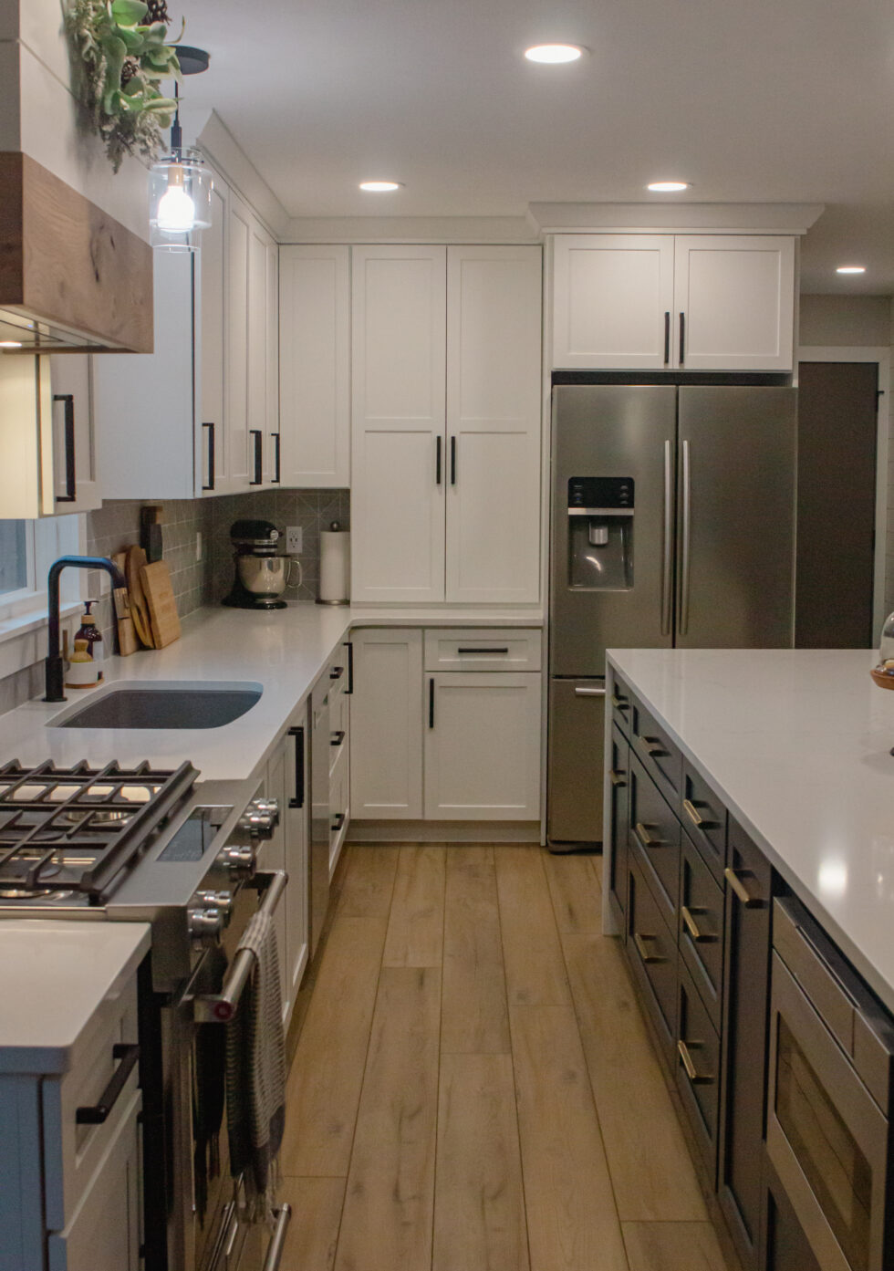 Custom Built Kitchens in West Michigan - Straight Line Design